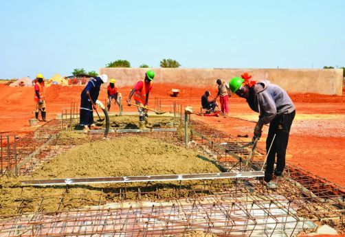 Menongue aposta na criação de peixe cacusso e de bagre - Portal R2S